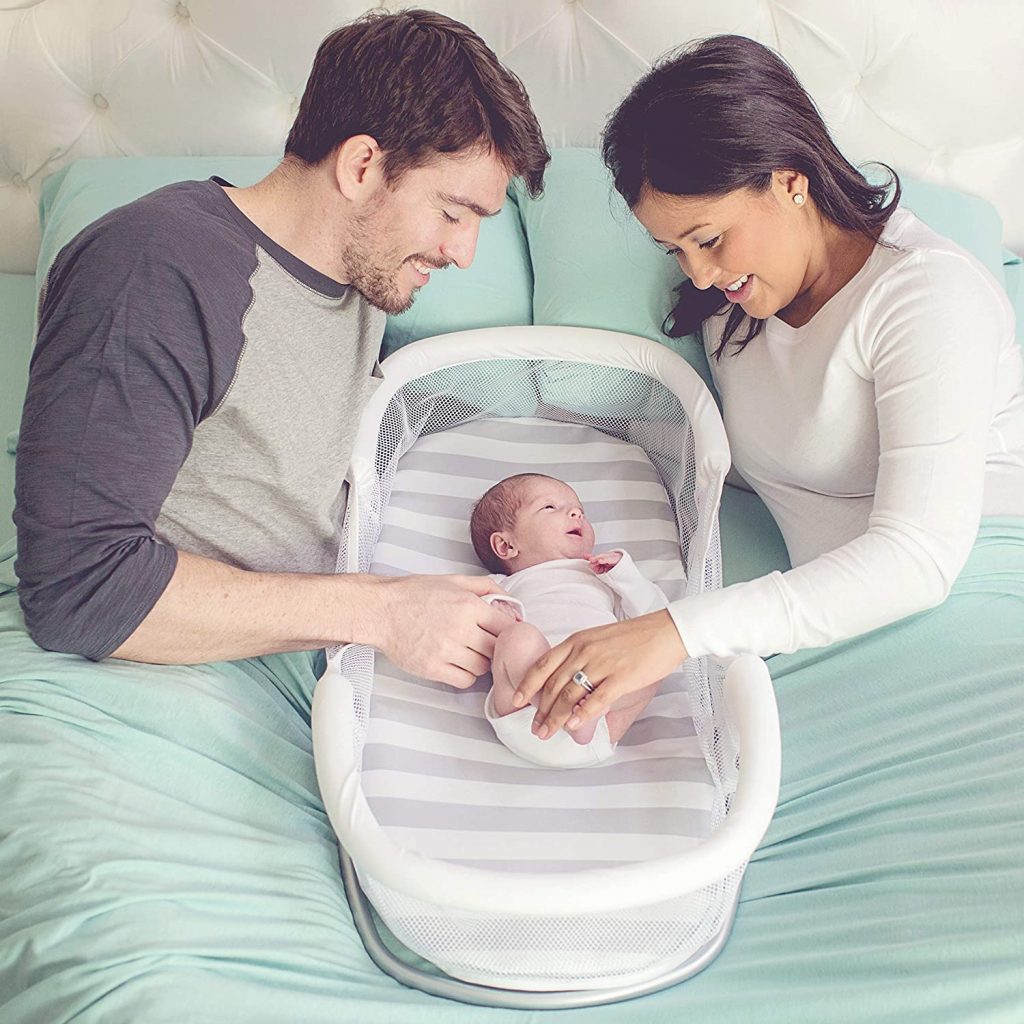 Looking for the Best Travel Bassinet? Here are the Top 5 Online